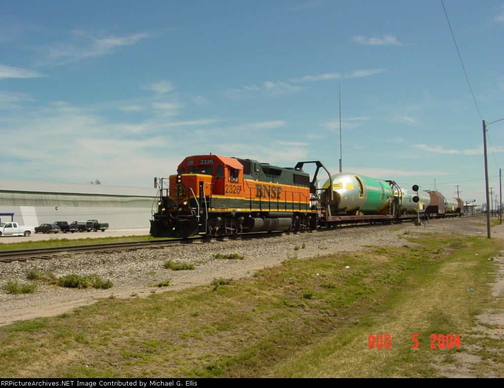 BNSF 2326